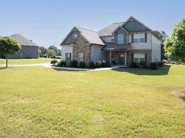 3 Br, 3 bath, Single Family 205 Floral View