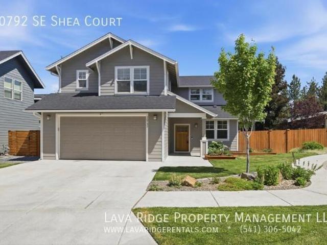 3 Br, 3 bath, Single Family 20792 SE Shea Court