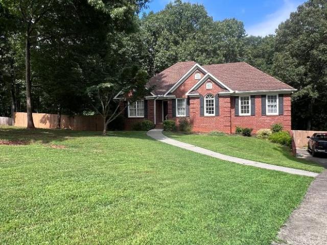 3 Br, 3 bath, Single Family 212 Red Fern Ct