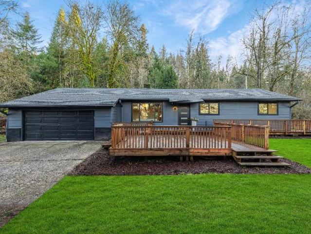 3 Br, 3 bath, Single Family 21912 NE 68th St