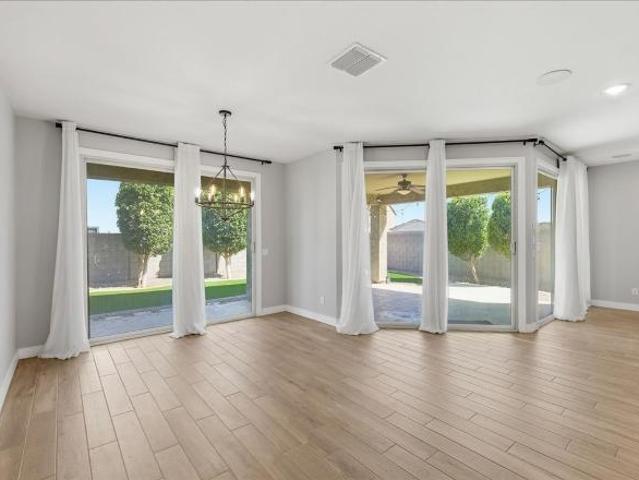 3 Br, 3 bath, Single Family 2225 N 140th Dr