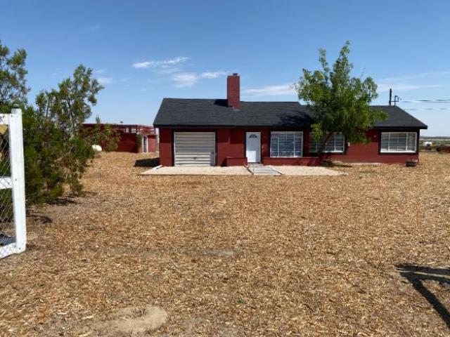 3 Br, 3 bath, Single Family 22317 East Avenue