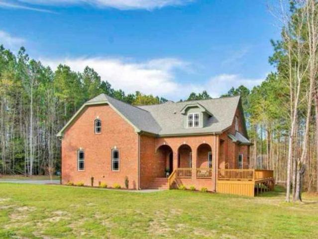 3 Br, 3 bath, Single Family 233 Saintsbury Pl