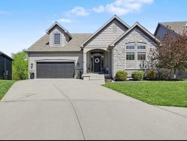 3 Br, 3 bath, Single Family 23834 W 126th Ter