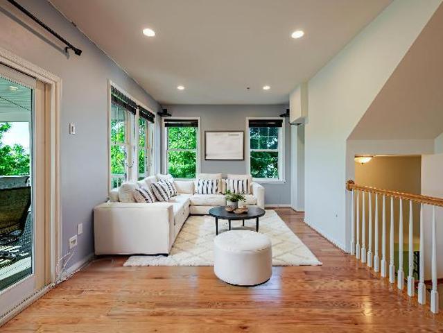3 Br, 3 bath, Single Family 2390 Elvans Rd SE