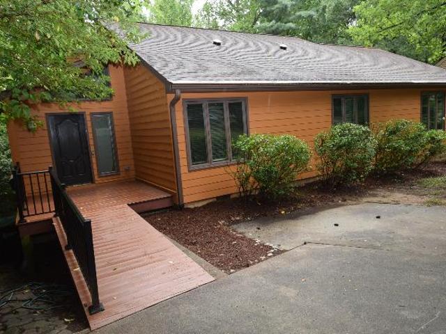 3 Br, 3 bath, Single Family 23 Copper Hill Ct