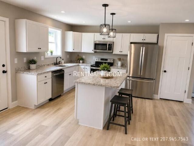 3 Br, 3 bath, Single Family 34 Firefly Ln