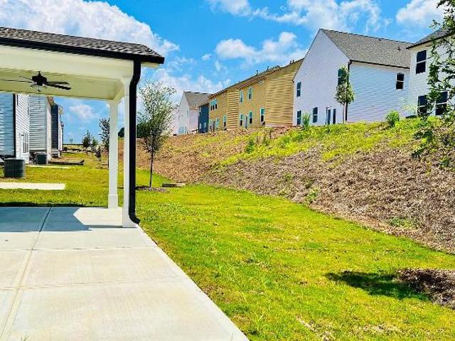 3 Br, 3 bath, Single Family 34 Shelter Ln E