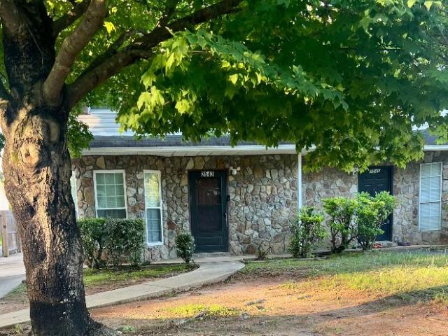 3 Br, 3 bath, Single Family 3543 Hopkins Ct
