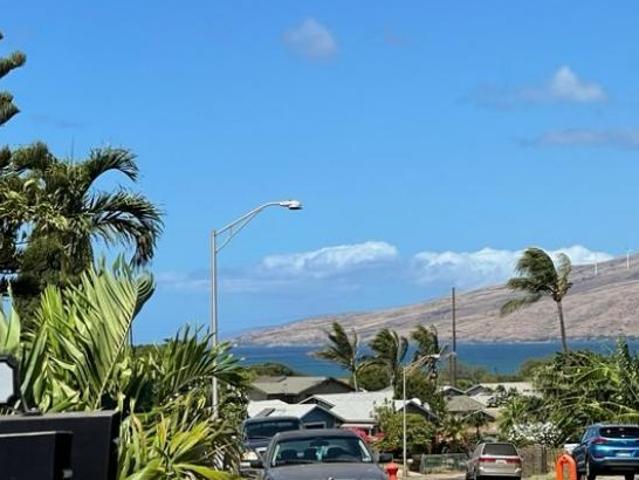 3 Br, 3 bath, Single Family 354 Kaiwahine Street