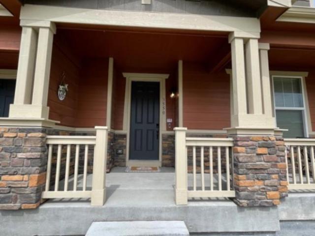 3 Br, 3 bath, Single Family 3550 Fennel St