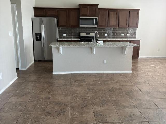 3 Br, 3 bath, Single Family 3651 Sandy Brook Dr