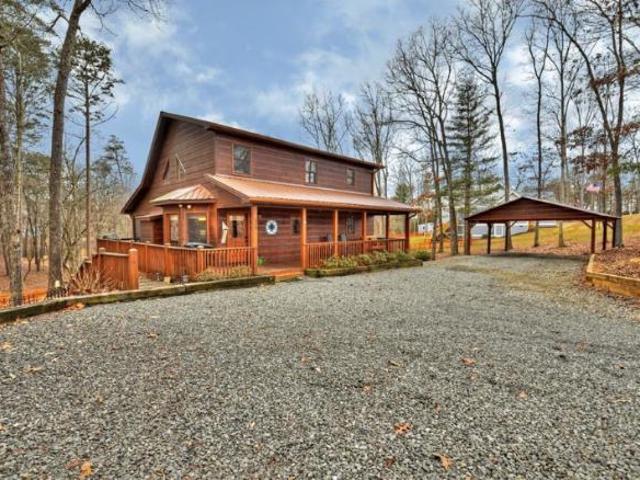 3 Br, 3 bath, Single Family 369 Farmer Circle