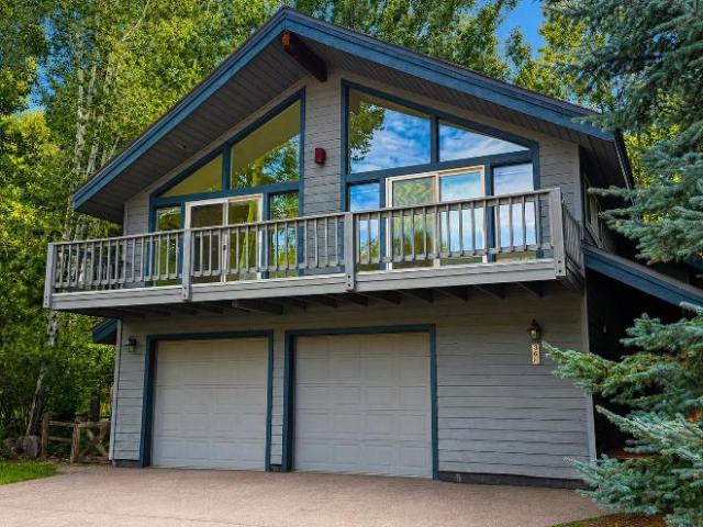 3 Br, 3 bath, Single Family 36 Stevens Creek