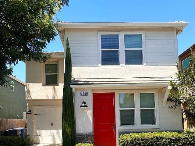 3 Br, 3 bath, Single Family 3701 Friendship Ln