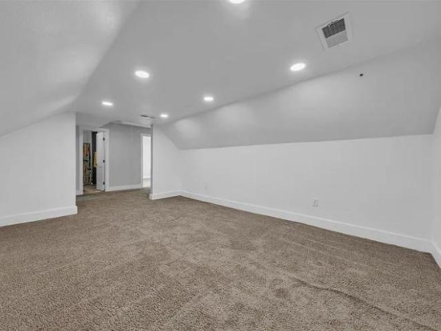 3 Br, 3 bath, Single Family 3837 Kimball Ridge Dr