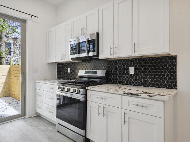3 Br, 3 bath, Single Family 3927 Olive Street