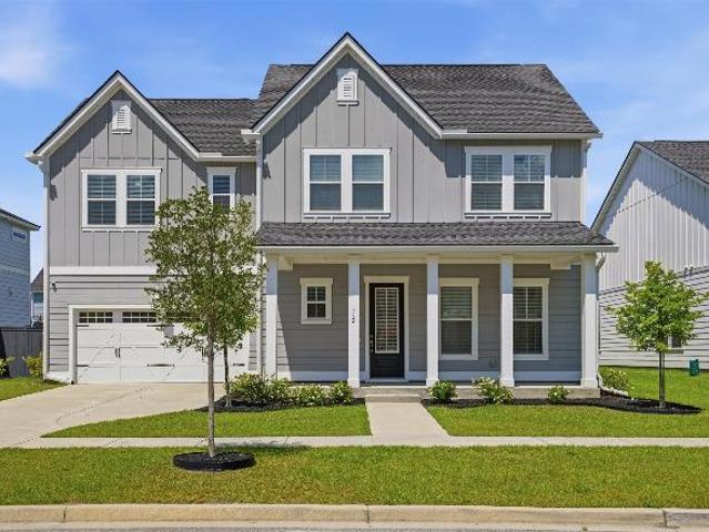 3 Br, 3 bath, Single Family 392 Parish Farms Dr