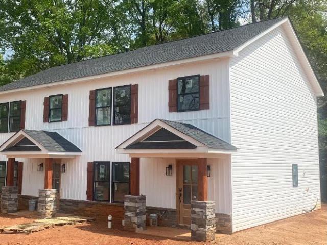 3 Br, 3 bath, Single Family 303 Potts St