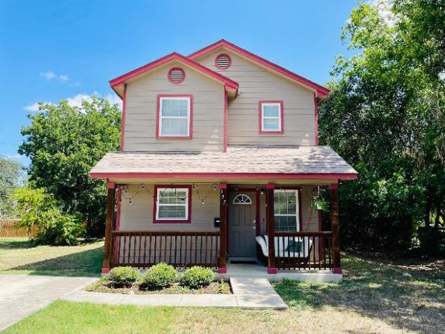 3 Br, 3 bath, Single Family 307 Claremont Ave