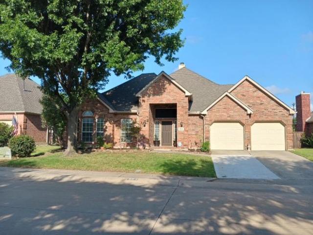 3 Br, 3 bath, Single Family 304 Sparrow Hawk