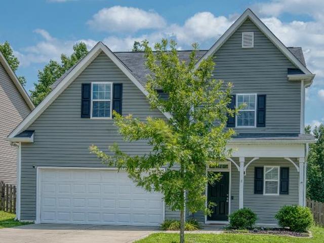 3 Br, 3 bath, Single Family 305 E Webber Ln