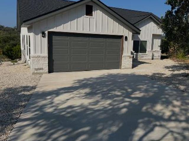 3 Br, 3 bath, Single Family 311 Lewis Todd
