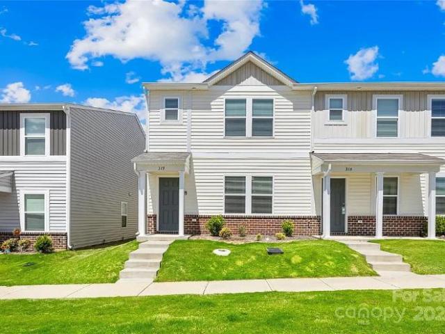 3 Br, 3 bath, Single Family 319 Century Dr