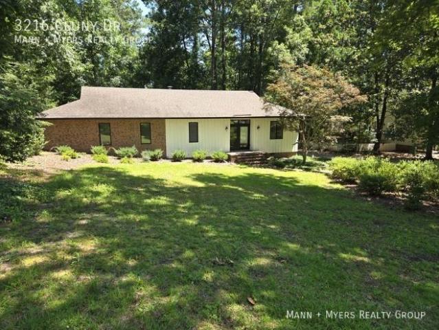 3 Br, 3 bath, Single Family 3216 Cluny Dr