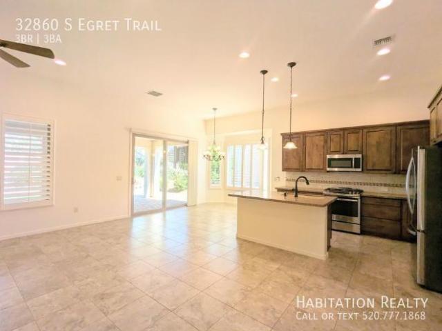 3 Br, 3 bath, Single Family 32860 S Egret Trail