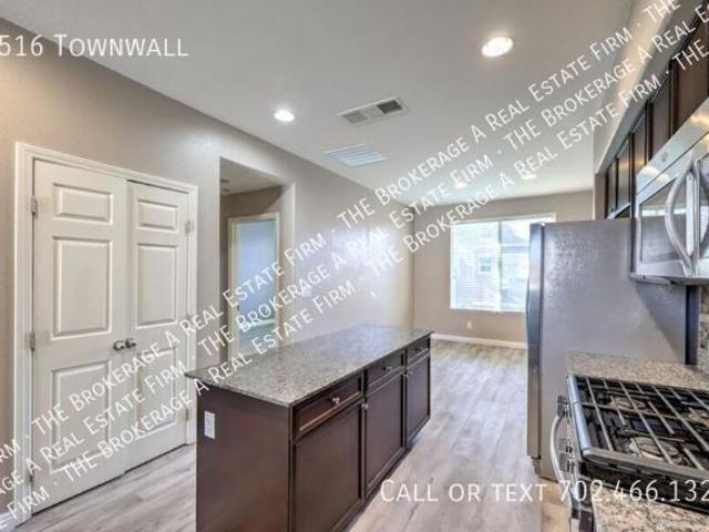 3 Br, 3 bath, Single Family 4516 Townwall
