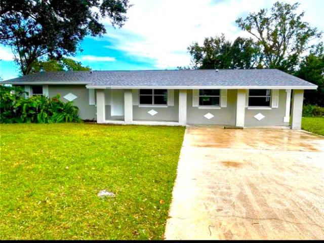 3 Br, 3 bath, Single Family 4522 W Gore Avenue