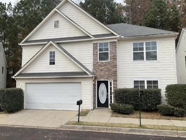 3 Br, 3 bath, Single Family 4539 Parkway Cir