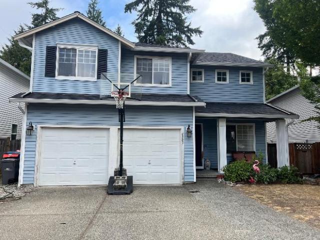3 Br, 3 bath, Single Family 4805 147th Pl SE