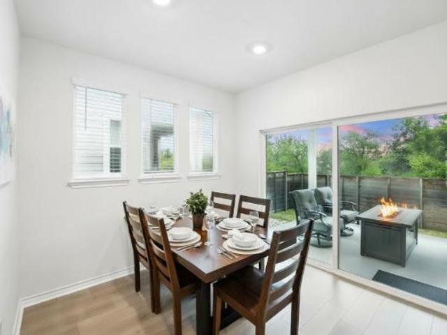 3 Br, 3 bath, Single Family 4808 Plum Peach Bend