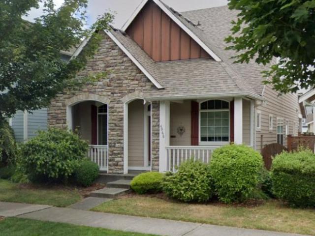 3 Br, 3 bath, Single Family 4966 Balustrade Blvd SE