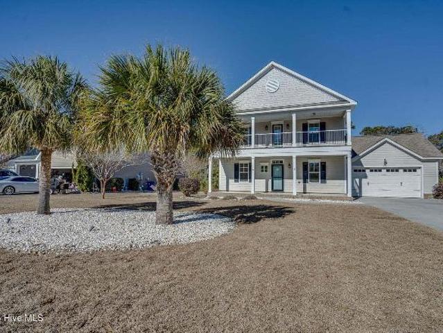 3 Br, 3 bath, Single Family 402 Marsh Island Dr