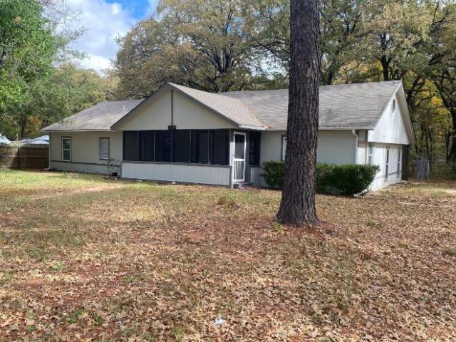 3 Br, 3 bath, Single Family 410 Pleasure Land Road