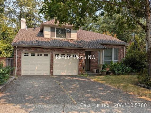 3 Br, 3 bath, Single Family 4207 254th Pl SE