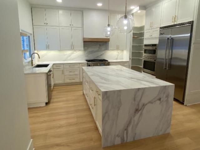 3 Br, 3 bath, Single Family 421 S Union St