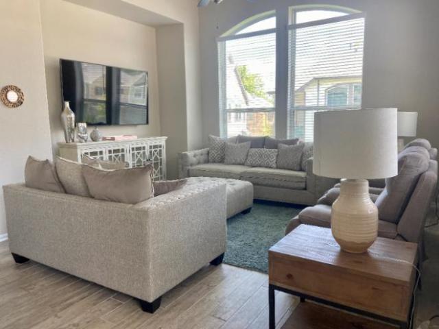 3 Br, 3 bath, Single Family 4306 Foggy Creek Ln