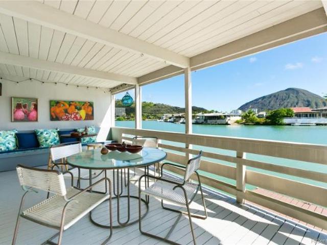 3 Br, 3 bath, Single Family 437 Opihikao Pl