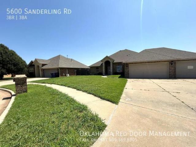 3 Br, 3 bath, Single Family 5600 Sanderling Rd