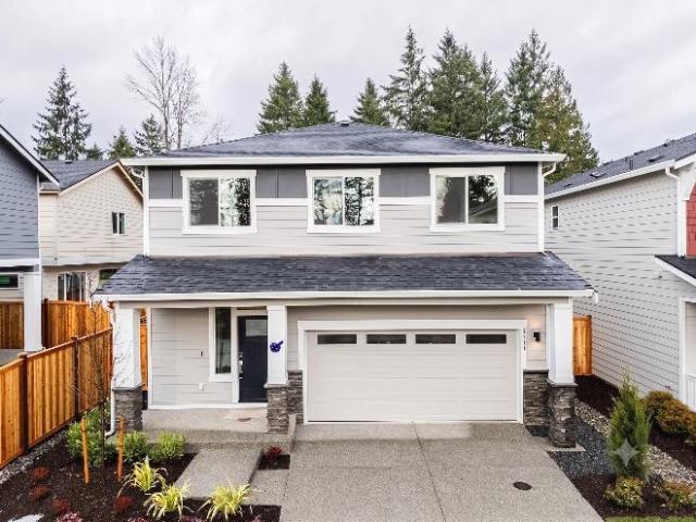 3 Br, 3 bath, Single Family 5141 81st Avenue NE