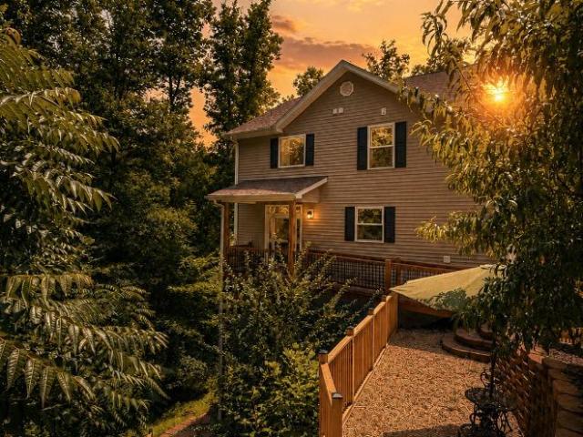 3 Br, 3 bath, Single Family 65 Leisure Ln