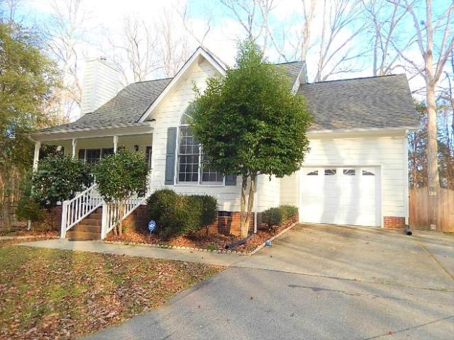 3 Br, 3 bath, Single Family 6610 Lipscomb Drive