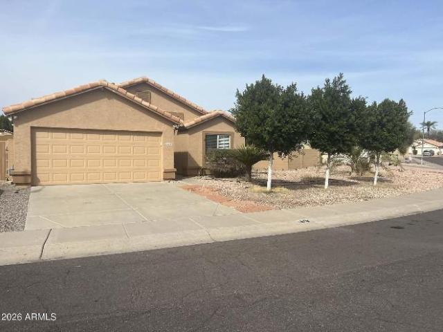 3 Br, 3 bath, Single Family 6806 N 77th Drive