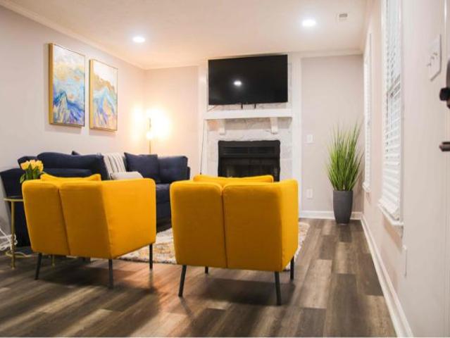 3 Br, 3 bath, Single Family 6848 Torrance Ln