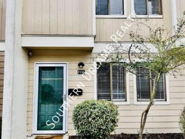 3 Br, 3 bath, Single Family 6905 Cleaton Rd