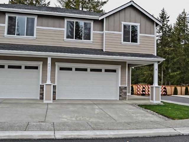 3 Br, 3 bath, Single Family 6911 Lennon Ln Ne